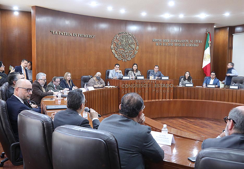 Comisión de Justicia sostiene reunión con Colegio de Notarios. | Congreso de San Luis Potosi